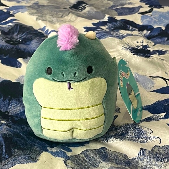 Squishmallows | Toys | Squishmallows Magtus Basilisk Green Metallic ...